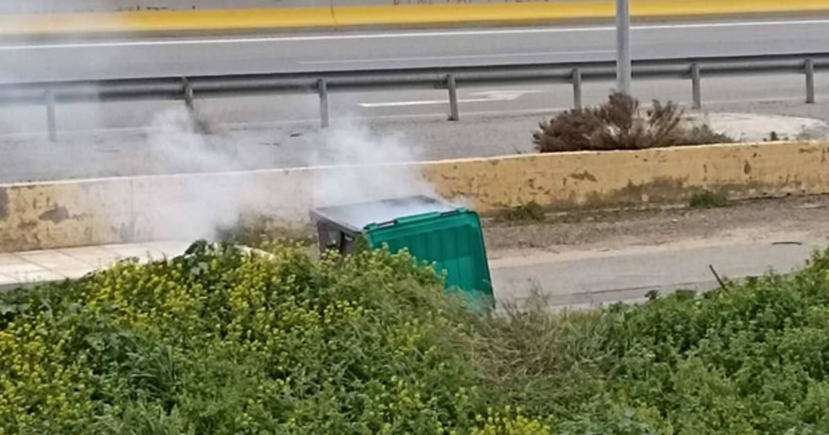 Πέταξαν αναμμένα κάρβουνα μέσα σε κάδο απορριμμάτων | Cretalive ειδήσεις