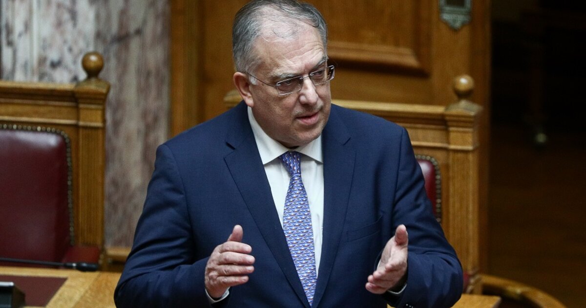 Βουλή: Τα «γαλλικά» Θεοδωρικάκου και Γερουλάνου - «Εχω ζήσει 20 χρόνια ...