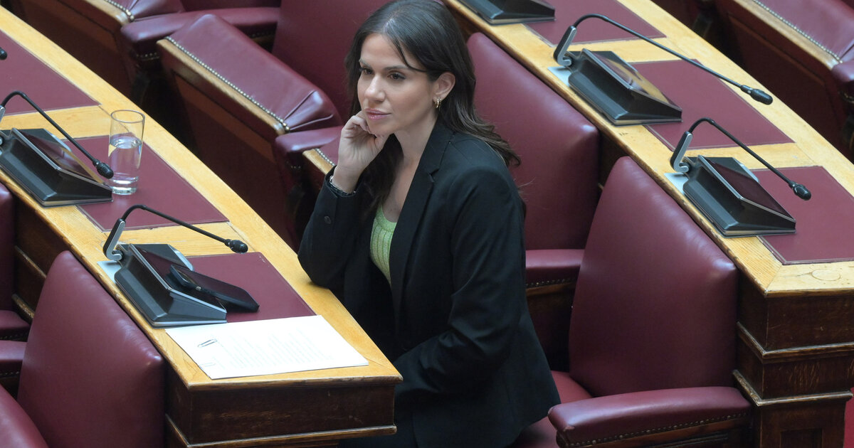 Ελένη Βατσινά: Ενισχύστε την ΕΜΟΔΕ Κρήτης - Κρατήστε τους πυροσβέστες ...